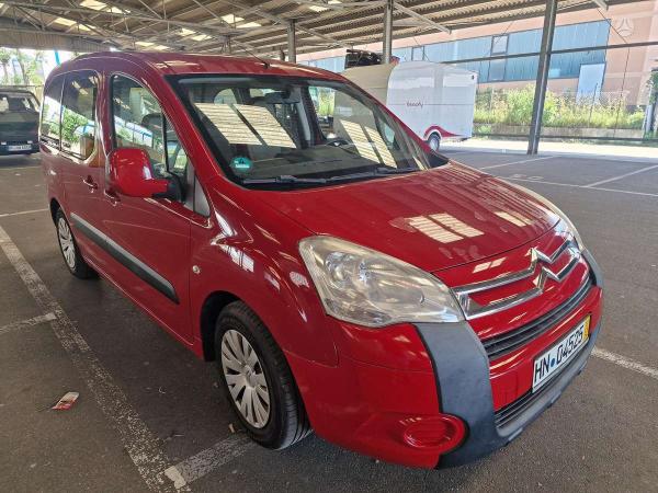 Sarkans Citroen Berlingo 2009 Ignalina, ar dzinēja tilpumu 1.59 L un nobraukumu 151 tūkst. km par 2250 €, foto 1 vietnē AUTOMOTO.COM.LV