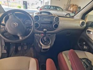 Sarkans Citroen Berlingo 2009 Ignalina, ar dzinēja tilpumu 1.59 L un nobraukumu 151 tūkst. km par 2250 €, foto 10 vietnē AUTOMOTO.COM.LV