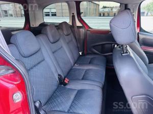 Red Citroen Berlingo 2009 in Riga, with an engine capacity of 1.60 L and mileage of 374 thousand km for 3150 €, photo 10 on AUTOMOTO.COM.LV