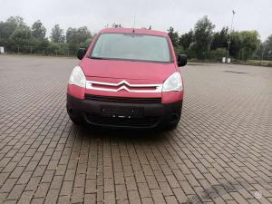Red Citroen Berlingo 2010 in Marijampole, with an engine capacity of 1.56 L and mileage of 225 thousand km for 3650 €, photo  on AUTOMOTO.COM.LV