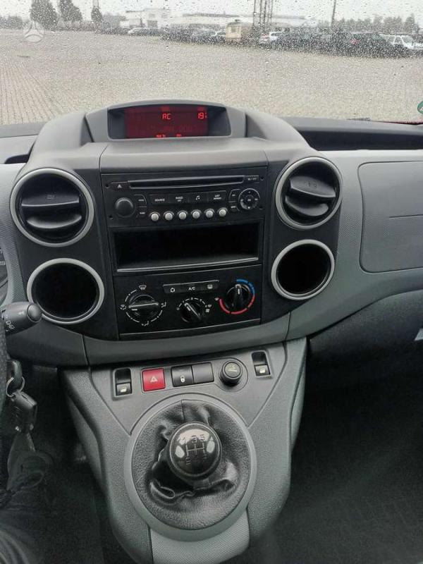 Sarkans Citroen Berlingo 2010 Marijampole, ar dzinēja tilpumu 1.56 L un nobraukumu 225 tūkst. km par 3650 €, foto 10 vietnē AUTOMOTO.COM.LV