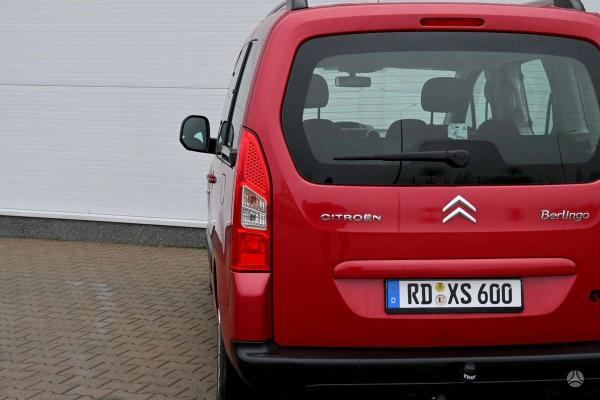 Sarkans Citroen Berlingo 2011 Kretinga, ar dzinēja tilpumu 1.59 L un nobraukumu 203 tūkst. km par 3750 €, foto 10 vietnē AUTOMOTO.COM.LV