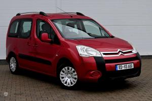 Sarkans Citroen Berlingo 2011 Kretinga, ar dzinēja tilpumu 1.59 L un nobraukumu 203 tūkst. km par 3749 €, foto  vietnē AUTOMOTO.COM.LV