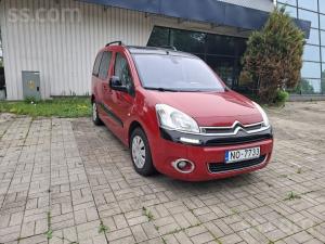 Red Citroen Berlingo 2012 in Daugavpils, with an engine capacity of 1.60 L and mileage of 250 thousand km for 4500 €, photo  on AUTOMOTO.COM.LV