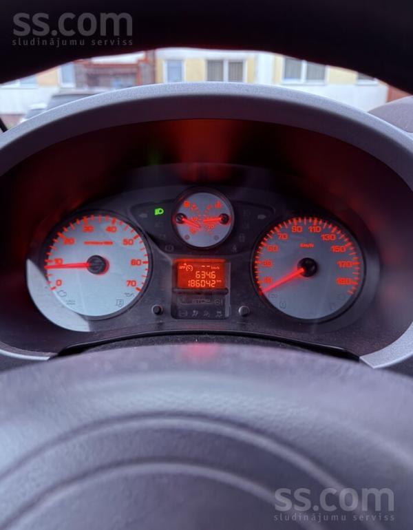 Sarkans Citroen Berlingo 2016 Jelgava, ar dzinēja tilpumu 1.60 L un nobraukumu 186 tūkst. km par 5550 €, foto 5 vietnē AUTOMOTO.COM.LV