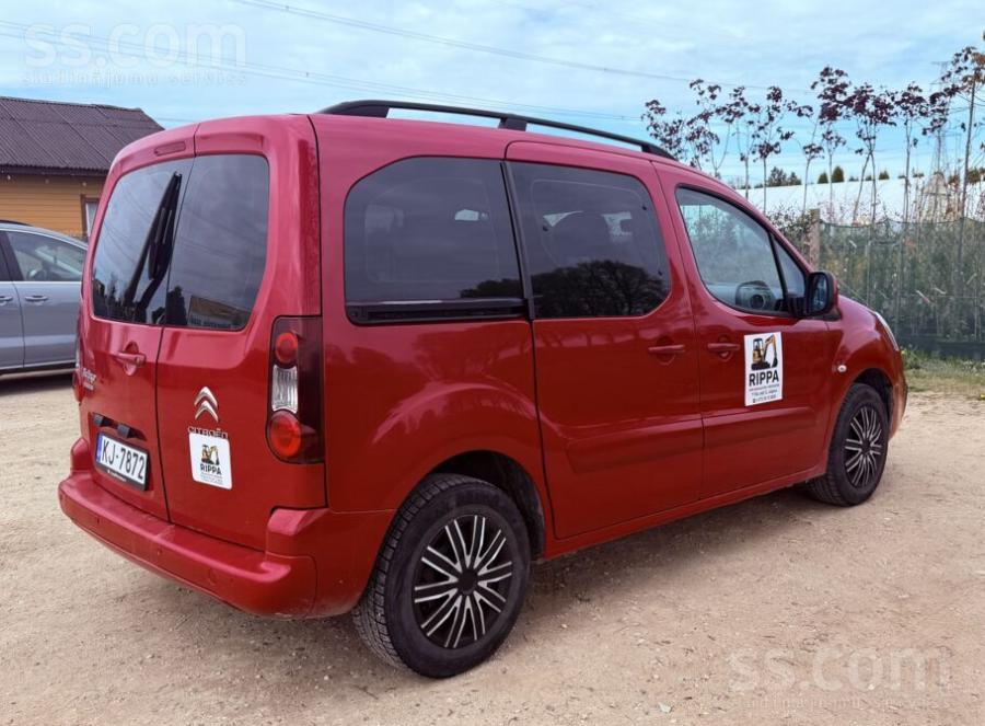 Sarkans Citroen Berlingo 2016 Jelgava, ar dzinēja tilpumu 1.60 L un nobraukumu 186 tūkst. km par 5550 €, foto 6 vietnē AUTOMOTO.COM.LV