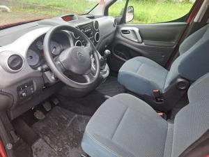 Sarkans Citroen Berlingo 2017 Marijampole, ar dzinēja tilpumu 1.56 L un nobraukumu 147 tūkst. km par 5900 €, foto 8 vietnē AUTOMOTO.COM.LV