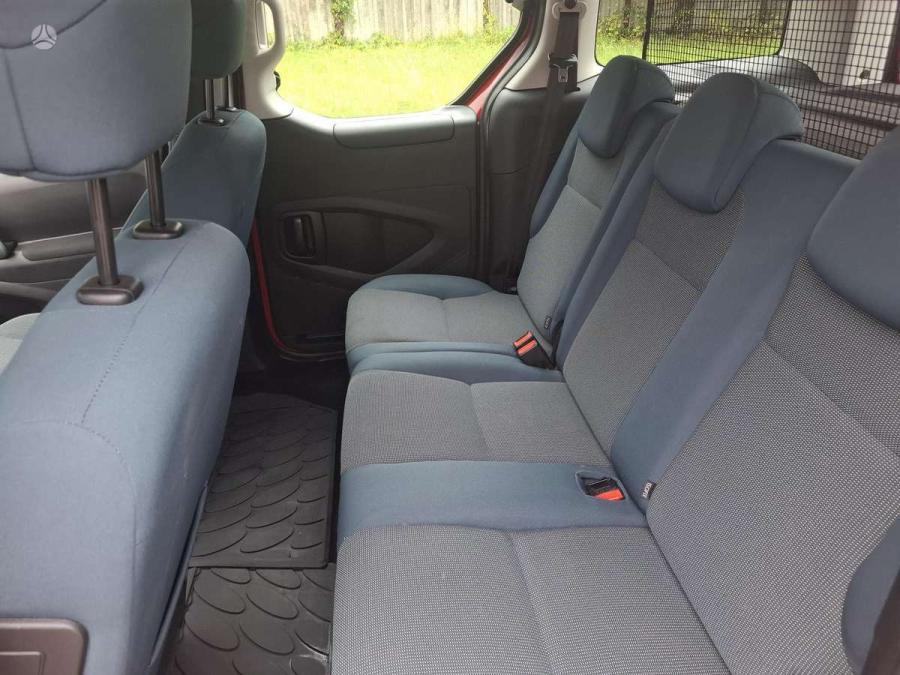 Sarkans Citroen Berlingo 2017 Marijampole, ar dzinēja tilpumu 1.56 L un nobraukumu 147 tūkst. km par 5900 €, foto 12 vietnē AUTOMOTO.COM.LV