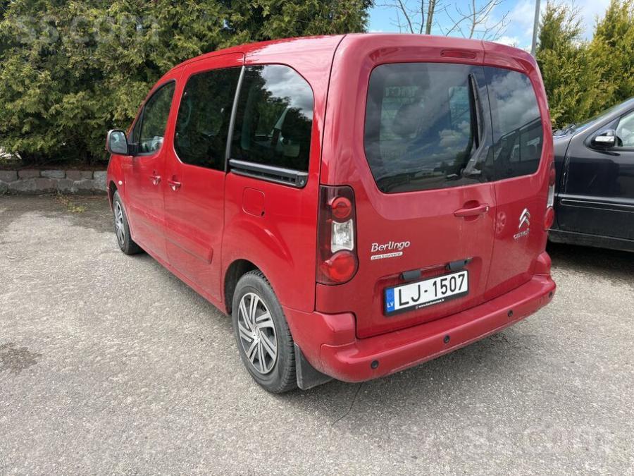 Sarkans Citroen Berlingo 2018 Saldus, ar dzinēja tilpumu 1.50 L un nobraukumu 230 tūkst. km par 6100 €, foto 3 vietnē AUTOMOTO.COM.LV