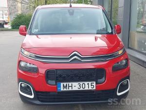 Red Citroen Berlingo 2019 in Riga, with an engine capacity of 1.50 L and mileage of 0 thousand km for 12850 €, photo 3 on AUTOMOTO.COM.LV