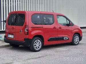 Red Citroen Berlingo 2019 in Riga, with an engine capacity of 1.50 L and mileage of 0 thousand km for 11990 €, photo 8 on AUTOMOTO.COM.LV