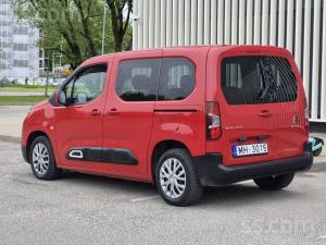 Red Citroen Berlingo 2019 in Riga, with an engine capacity of 1.50 L and mileage of 0 thousand km for 11990 €, photo 9 on AUTOMOTO.COM.LV