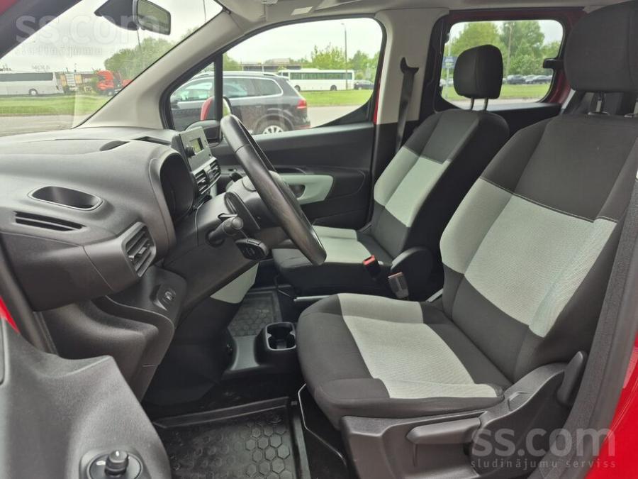 Red Citroen Berlingo 2019 in Riga, with an engine capacity of 1.50 L and mileage of 0 thousand km for 11990 €, photo 16 on AUTOMOTO.COM.LV
