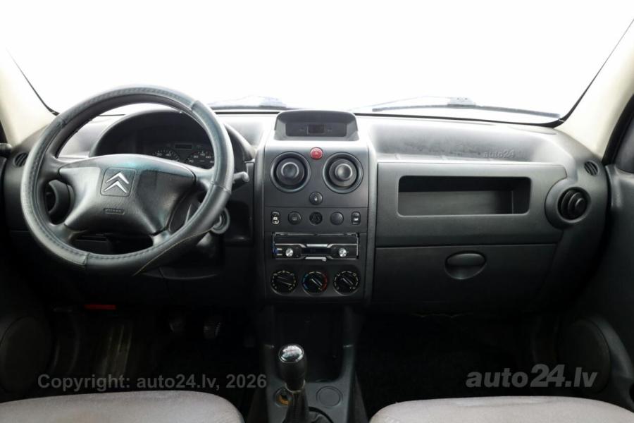 Sarkans Citroen Berlingo 2006 Tallina, ar dzinēja tilpumu 1.60 L un nobraukumu 479 tūkst. km par 999 €, foto 5 vietnē AUTOMOTO.COM.LV