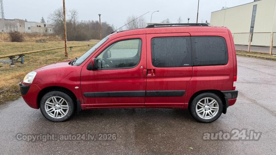 Sarkans Citroen Berlingo 2007 Tallina, ar dzinēja tilpumu 1.60 L un nobraukumu 229 tūkst. km par 1200 €, foto 3 vietnē AUTOMOTO.COM.LV