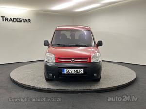 Sarkans Citroen Berlingo 2008 Pērnava, ar dzinēja tilpumu 1.40 L un nobraukumu 147 tūkst. km par 2990 €, foto 3 vietnē AUTOMOTO.COM.LV