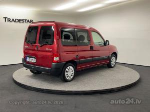 Sarkans Citroen Berlingo 2008 Pērnava, ar dzinēja tilpumu 1.40 L un nobraukumu 147 tūkst. km par 2990 €, foto 6 vietnē AUTOMOTO.COM.LV