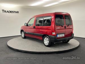 Sarkans Citroen Berlingo 2008 Pērnava, ar dzinēja tilpumu 1.40 L un nobraukumu 147 tūkst. km par 2990 €, foto 8 vietnē AUTOMOTO.COM.LV