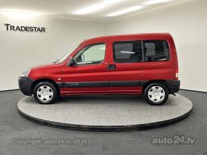 Sarkans Citroen Berlingo 2008 Pērnava, ar dzinēja tilpumu 1.40 L un nobraukumu 147 tūkst. km par 2990 €, foto 9 vietnē AUTOMOTO.COM.LV