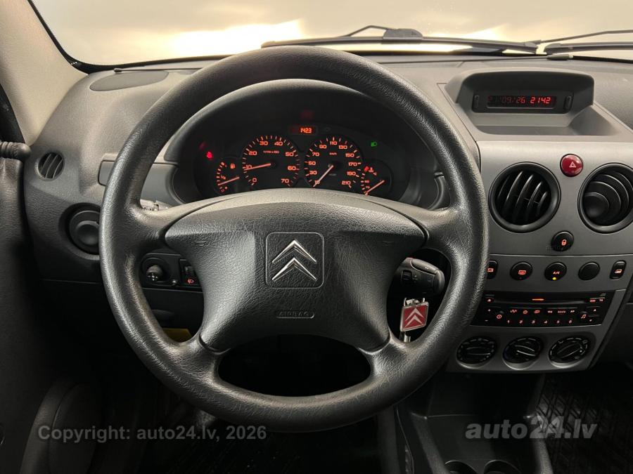Sarkans Citroen Berlingo 2008 Pērnava, ar dzinēja tilpumu 1.40 L un nobraukumu 147 tūkst. km par 2990 €, foto 14 vietnē AUTOMOTO.COM.LV