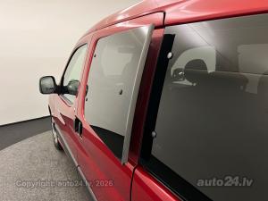 Sarkans Citroen Berlingo 2008 Pērnava, ar dzinēja tilpumu 1.40 L un nobraukumu 147 tūkst. km par 2990 €, foto 27 vietnē AUTOMOTO.COM.LV