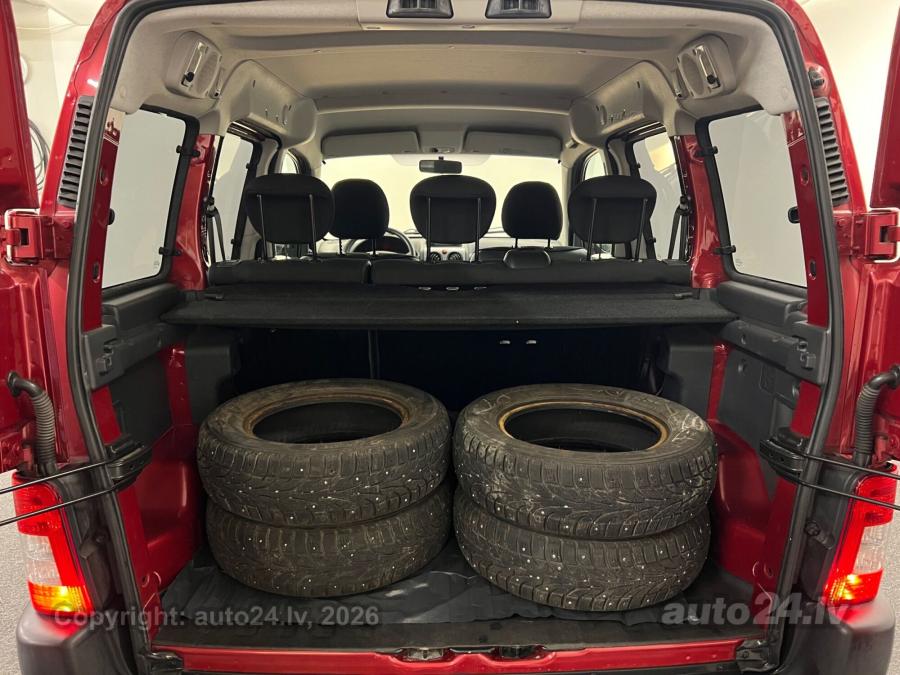 Sarkans Citroen Berlingo 2008 Pērnava, ar dzinēja tilpumu 1.40 L un nobraukumu 147 tūkst. km par 2990 €, foto 31 vietnē AUTOMOTO.COM.LV