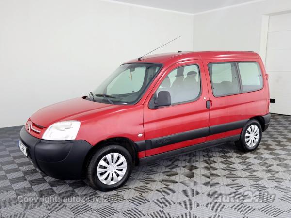 Red Citroen Berlingo 2009 in Tallinn, with an engine capacity of 1.60 L and mileage of 265 thousand km for 699 €, photo 2 on AUTOMOTO.COM.LV