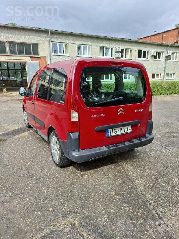 Sarkans Citroen Berlingo 2009 Jēkabpils, ar dzinēja tilpumu 1.50 L un nobraukumu 309 tūkst. km par 2450 €, foto 3 vietnē AUTOMOTO.COM.LV