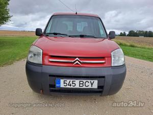 Sarkans Citroen Berlingo 2010 Paide, ar dzinēja tilpumu 1.60 L un nobraukumu 360 tūkst. km par 2490 €, foto 9 vietnē AUTOMOTO.COM.LV