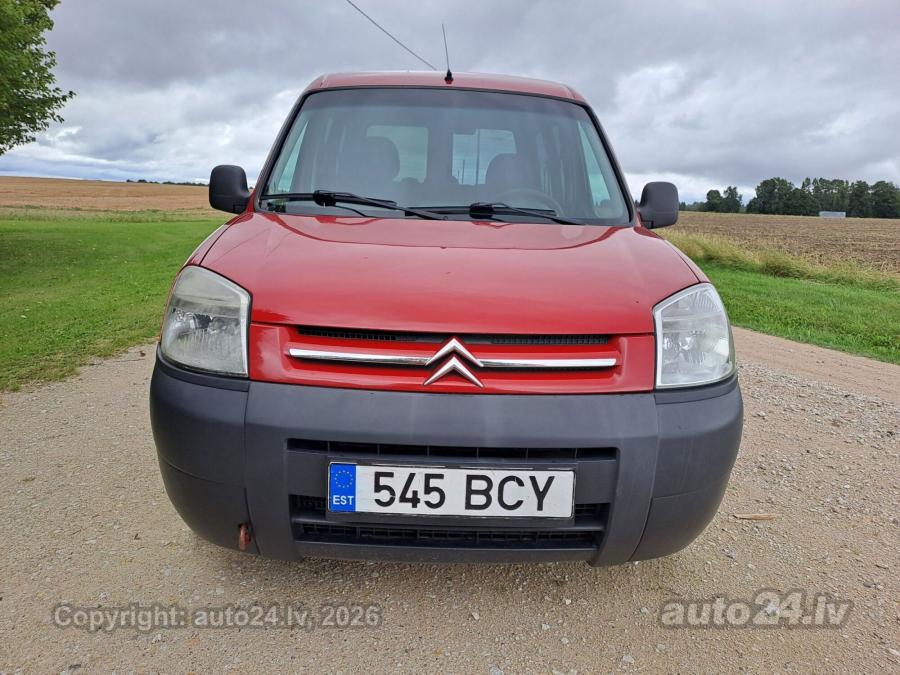 Sarkans Citroen Berlingo 2010 Paide, ar dzinēja tilpumu 1.60 L un nobraukumu 360 tūkst. km par 2490 €, foto 9 vietnē AUTOMOTO.COM.LV