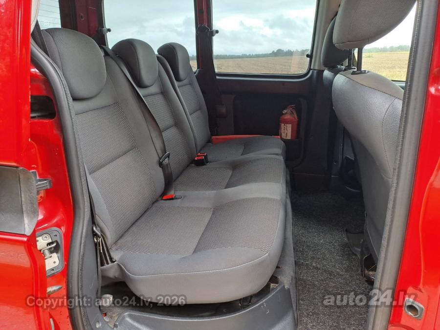Sarkans Citroen Berlingo 2010 Paide, ar dzinēja tilpumu 1.60 L un nobraukumu 360 tūkst. km par 2490 €, foto 11 vietnē AUTOMOTO.COM.LV