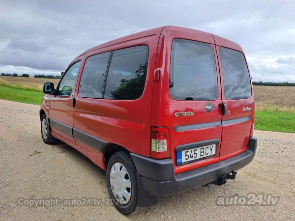 Sarkans Citroen Berlingo 2010 Paide, ar dzinēja tilpumu 1.60 L un nobraukumu 360 tūkst. km par 2490 €, foto 5 vietnē AUTOMOTO.COM.LV