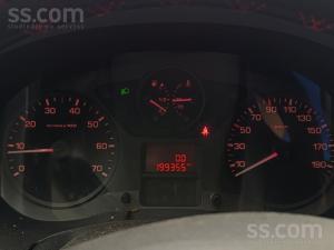 Sarkans Citroen Berlingo 2010 Rīga, ar dzinēja tilpumu 1.60 L un nobraukumu 199 tūkst. km par 3100 €, foto 9 vietnē AUTOMOTO.COM.LV