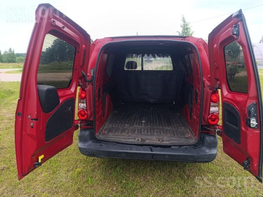 Sarkans Citroen Berlingo 2010 Rīga, ar dzinēja tilpumu 1.60 L un nobraukumu 199 tūkst. km par 3100 €, foto 10 vietnē AUTOMOTO.COM.LV