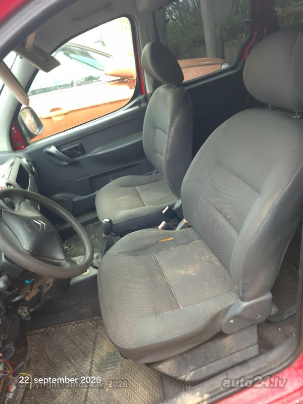 Citroen Berlingo 2010 PÄrnava vietnÄ Sarkans Citroen Berlingo 2010 PÄrnava, ar dzinÄja tilpumu 1.40 L un nobraukumu 270 tÅ«kst. km par 350 ā¬, foto 10 vietnÄ AUTOMOTO.COM.LV