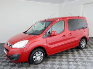 Sarkans Citroen Berlingo 2016 Tallina, ar dzinēja tilpumu 1.60 L un nobraukumu 269 tūkst. km par 3699 €, foto 3 vietnē AUTOMOTO.COM.LV