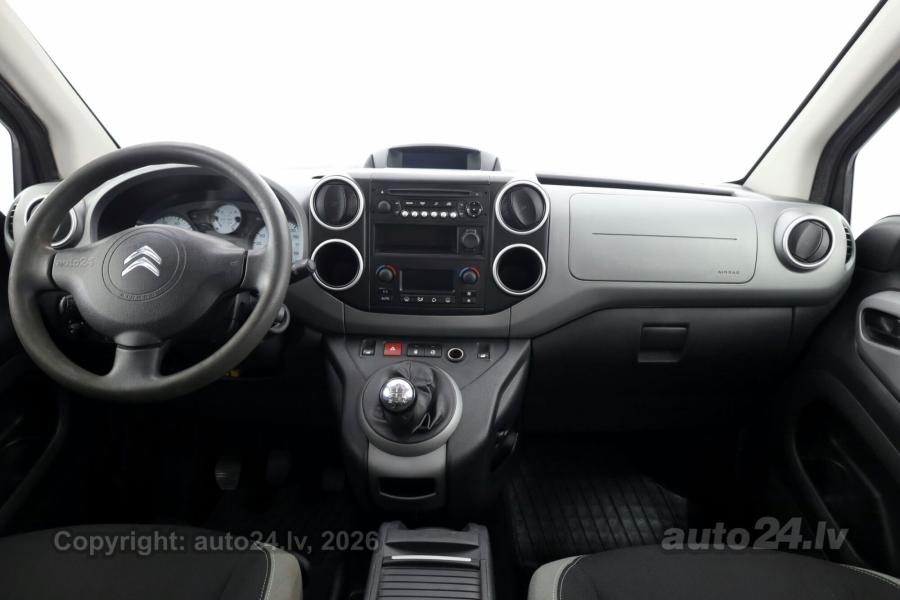 Sarkans Citroen Berlingo 2016 Tallina, ar dzinēja tilpumu 1.60 L un nobraukumu 269 tūkst. km par 3699 €, foto 6 vietnē AUTOMOTO.COM.LV