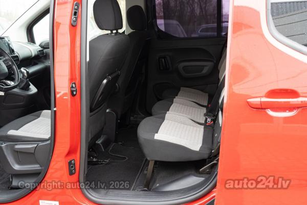 Red Citroen Berlingo 2019 in Tallinn, with an engine capacity of 1.50 L and mileage of 90 thousand km for 12900 €, photo 10 on AUTOMOTO.COM.LV