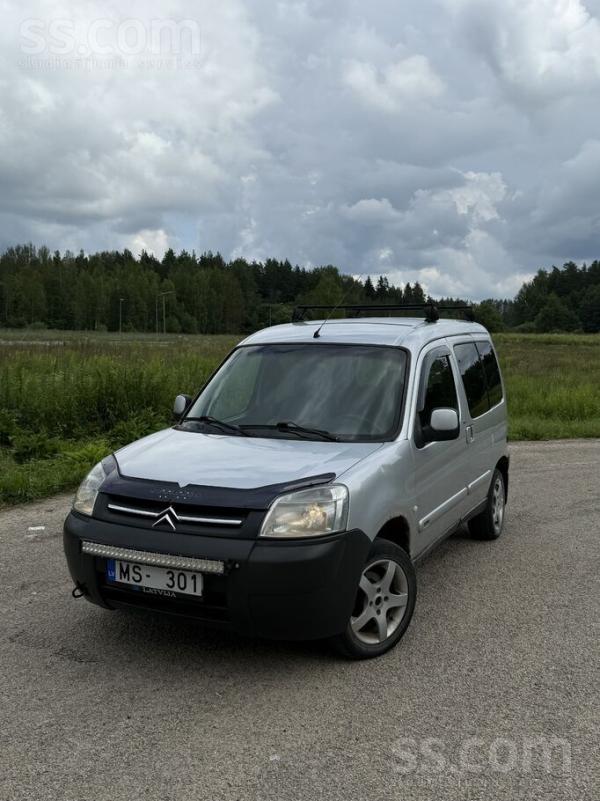 Citroen Berlingo 2005 Rēzekne, ar dzinēja tilpumu 1.40 L un nobraukumu 273 tūkst. km par 1100 €, foto 1 vietnē AUTOMOTO.COM.LV