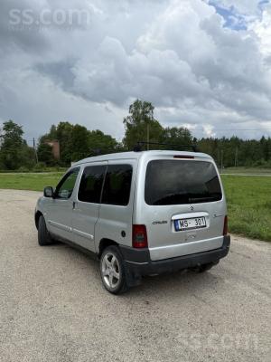 Citroen Berlingo 2005 Rēzekne, ar dzinēja tilpumu 1.40 L un nobraukumu 273 tūkst. km par 1100 €, foto 3 vietnē AUTOMOTO.COM.LV