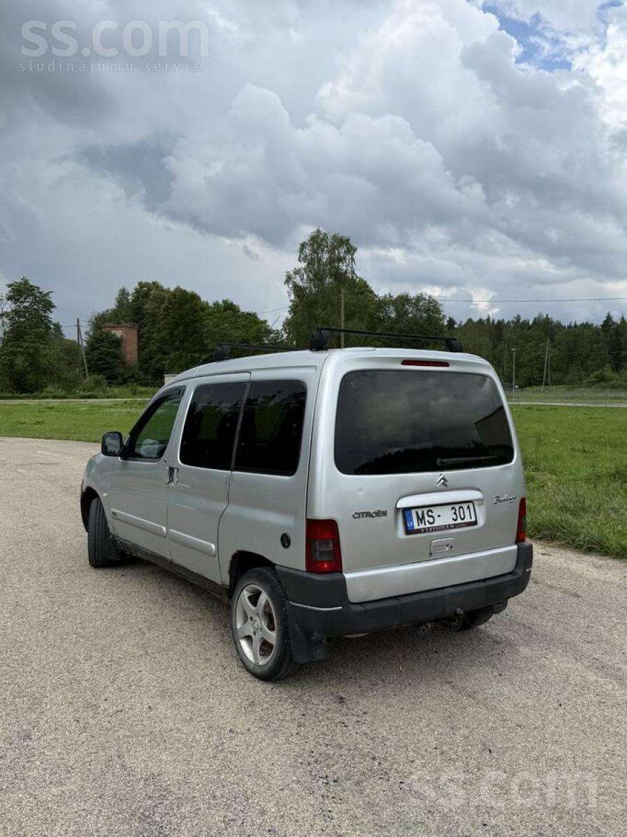 Citroen Berlingo 2005 Rēzekne, ar dzinēja tilpumu 1.40 L un nobraukumu 273 tūkst. km par 1100 €, foto 3 vietnē AUTOMOTO.COM.LV