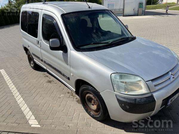 Citroen Berlingo 2004 in Ludza, with an engine capacity of 1.90 L and mileage of 313 thousand km for 1350 €, photo 2 on AUTOMOTO.COM.LV