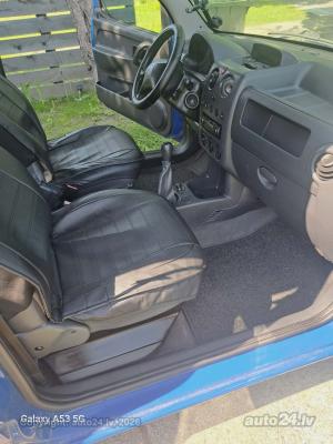 Citroen Berlingo 2007 in Tallinn, with an engine capacity of 1.40 L and mileage of 154 thousand km for 2990 €, photo 10 on AUTOMOTO.COM.LV