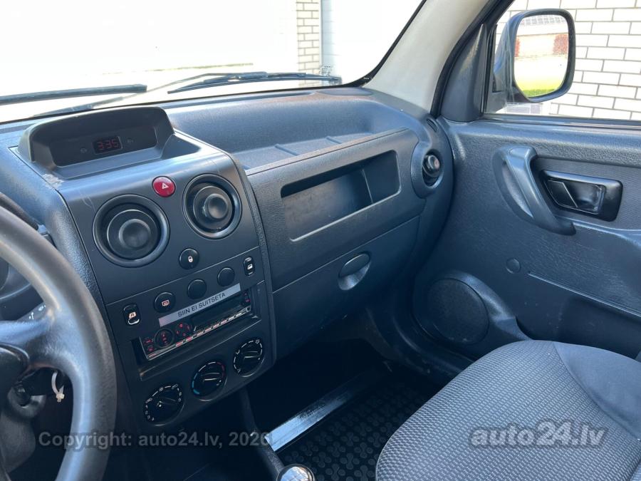Citroen Berlingo 2008 Paide, ar dzinēja tilpumu 1.60 L un nobraukumu 318 tūkst. km par 1999 €, foto 10 vietnē AUTOMOTO.COM.LV