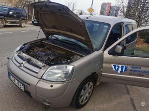Citroen Berlingo 2008 Viļņa, ar dzinēja tilpumu 1.60 L un nobraukumu 400 tūkst. km par 500 €, foto 9 vietnē AUTOMOTO.COM.LV