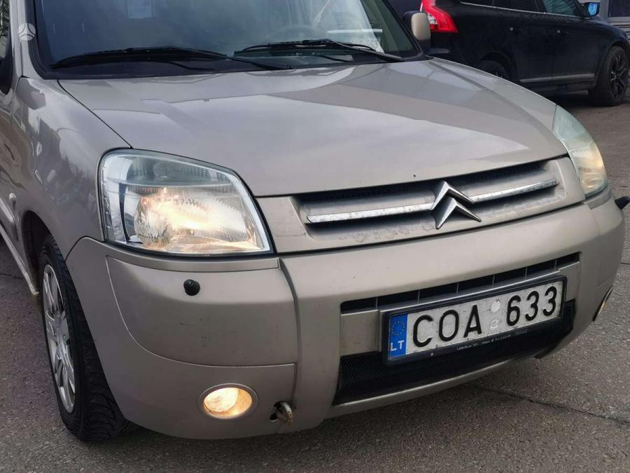 Citroen Berlingo 2008 Viļņa, ar dzinēja tilpumu 1.60 L un nobraukumu 400 tūkst. km par 500 €, foto 10 vietnē AUTOMOTO.COM.LV
