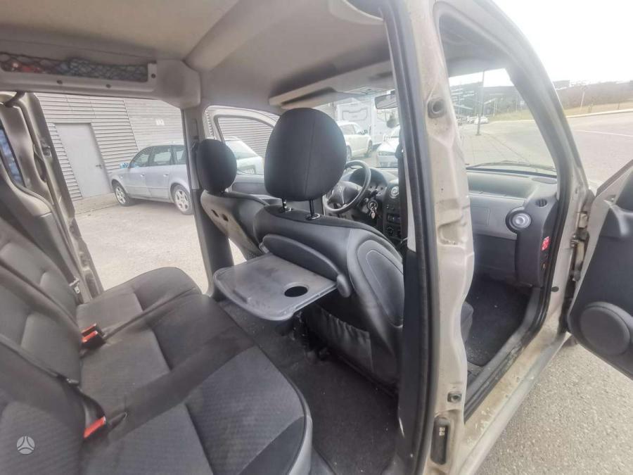 Citroen Berlingo 2008 Viļņa, ar dzinēja tilpumu 1.60 L un nobraukumu 400 tūkst. km par 500 €, foto 17 vietnē AUTOMOTO.COM.LV