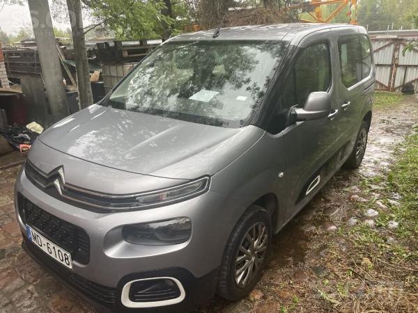 Citroen Berlingo 2019 in Riga, with an engine capacity of 1.50 L and mileage of 177 thousand km for 8500 €, photo 2 on AUTOMOTO.COM.LV