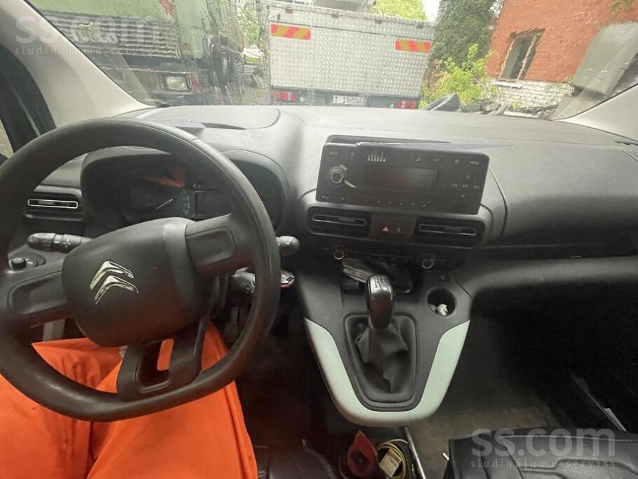 Citroen Berlingo 2019 Rīga, ar dzinēja tilpumu 1.50 L un nobraukumu 177 tūkst. km par 8500 €, foto 6 vietnē AUTOMOTO.COM.LV
