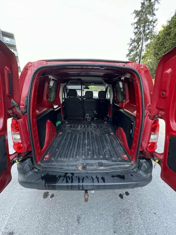 Citroen Berlingo 2011 Kauņa, ar dzinēja tilpumu 1.60 L un nobraukumu 380 tūkst. km par 3100 €, foto 4 vietnē AUTOMOTO.COM.LV